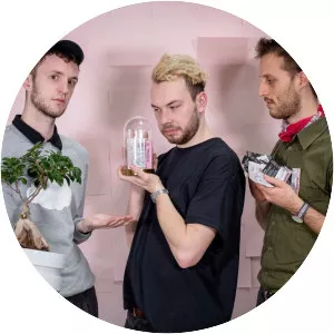 Endlich Rudern - Musical artist - Whois - xwhos.com