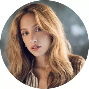 Noa Drake - Whois - xwhos.com